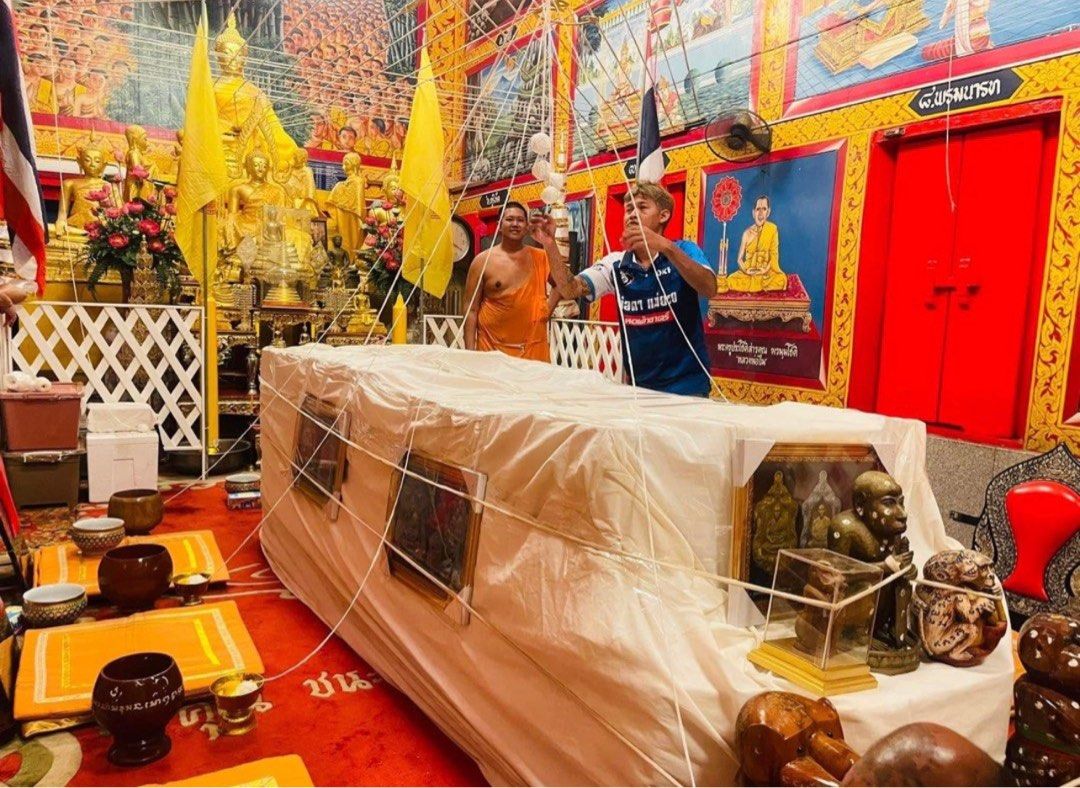 Thai Amulets @Lp Anan Sema Hanuman (Kamakan Set), Hobbies & Toys ...