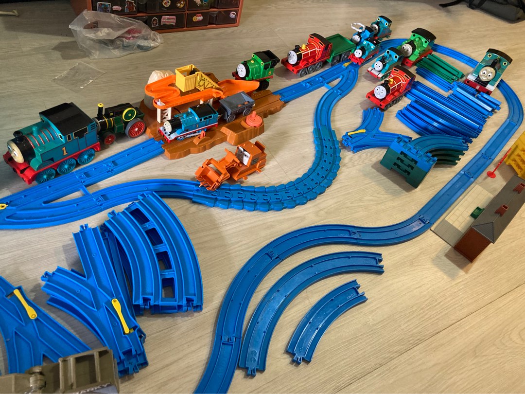 Thomas train + track, Hobbies & Toys, Toys & Games on Carousell