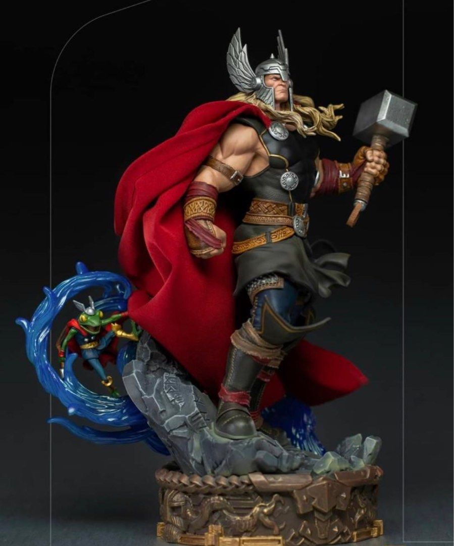 Thor & Odin Deluxe versions of Iron studios ( not XM, Bowen, legendary ...