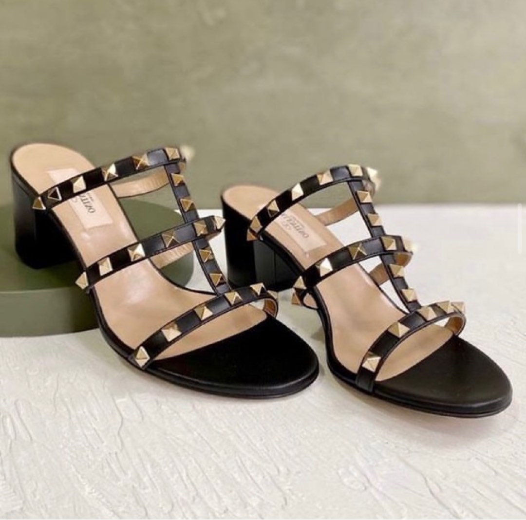 valentino rockstud chunky calfskin original, Fesyen Wanita, Sepatu di ...