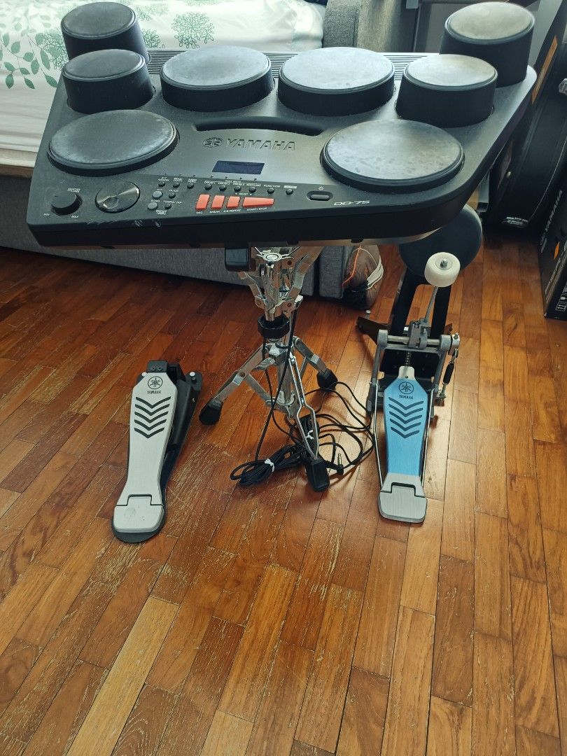 Yamaha Drum DD75 with lots of free things, Hobbies & Toys, Music ...