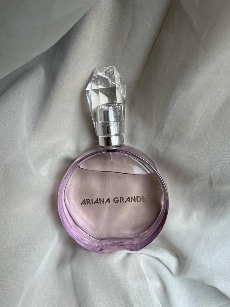 ARIANA GRANDE REM PERFUME, Kesehatan & Kecantikan, Parfum, Kuku ...