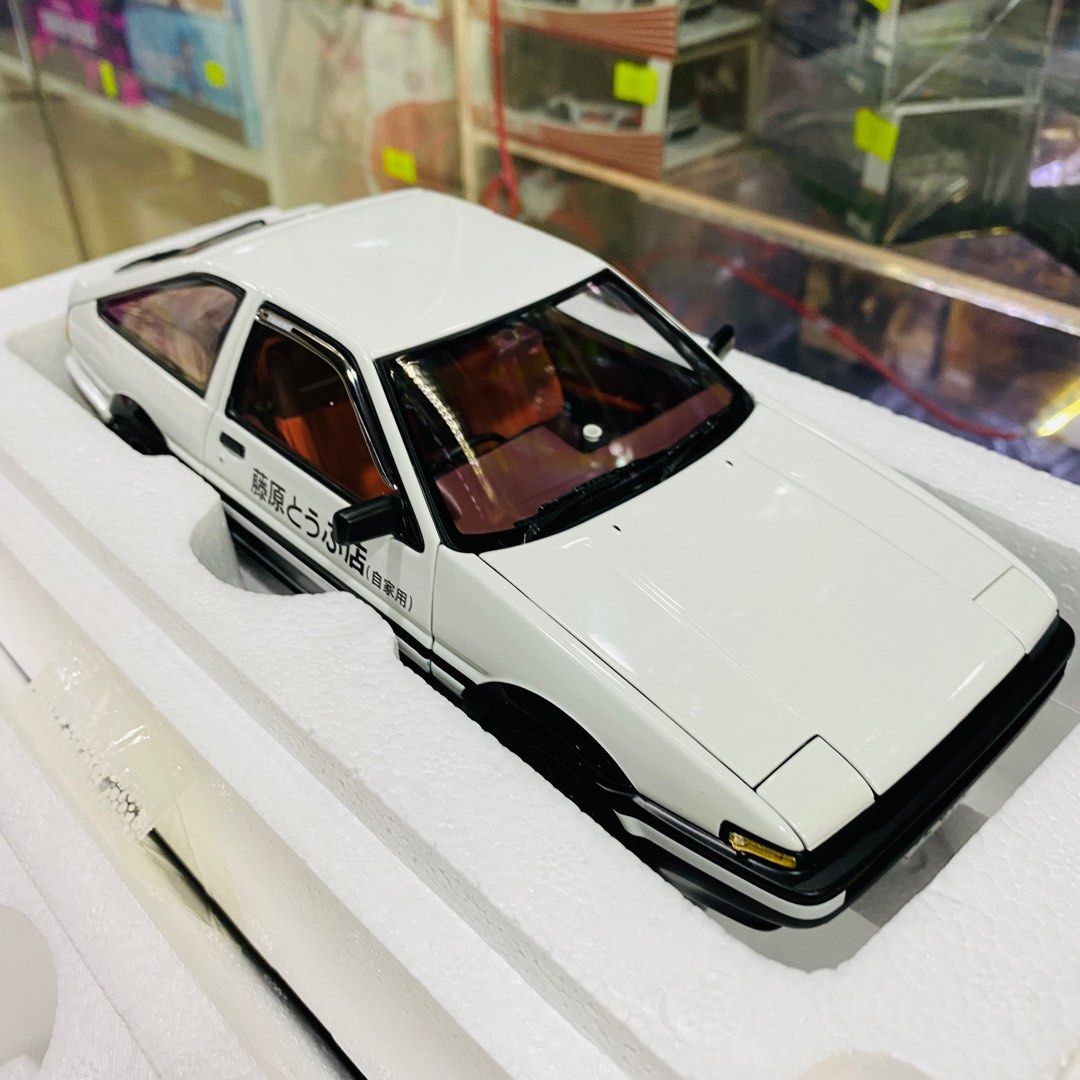 Autoart 1:18 Die-cast Model Car Toyota AE-86 Sprinter Trueno New ...