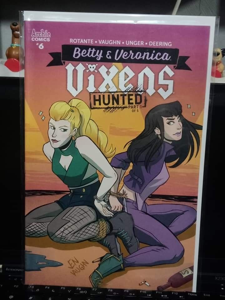 BETTY & VERONICA VIXENS, Hobbies & Toys, Books & Magazines, Comics & Manga on Carousell
