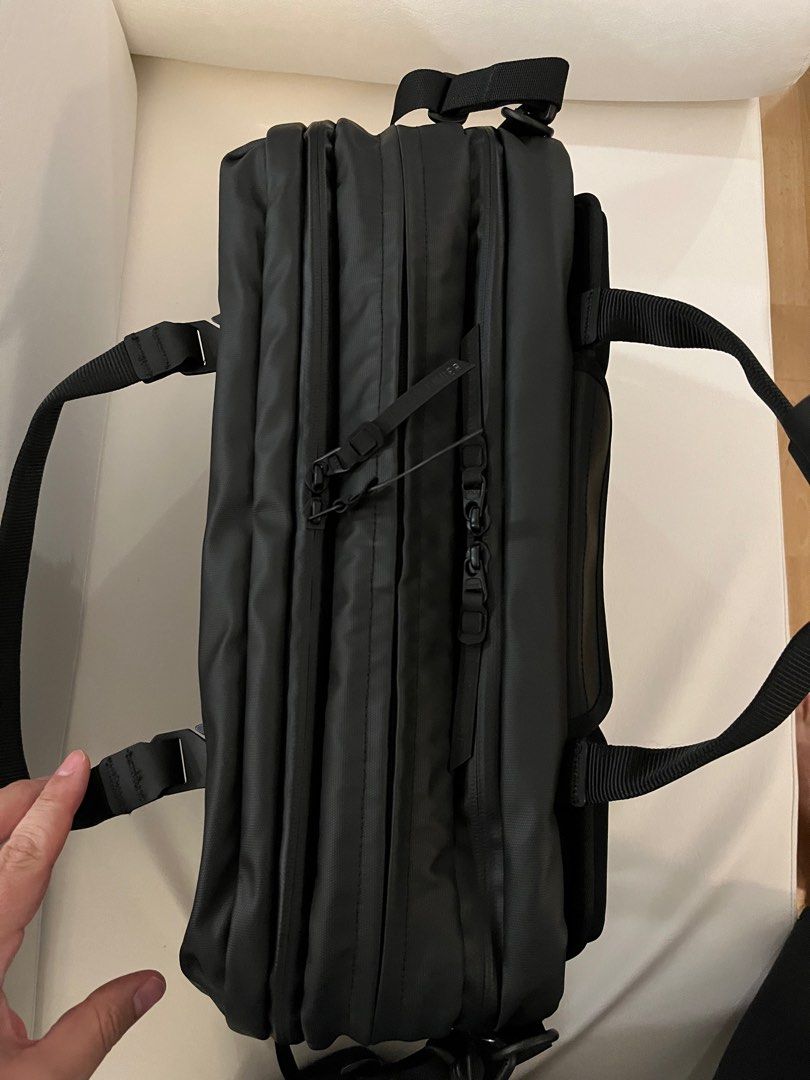 Black Ember Forge Max 20L-30L Weatherproof Backpack, Men's Fashion ...