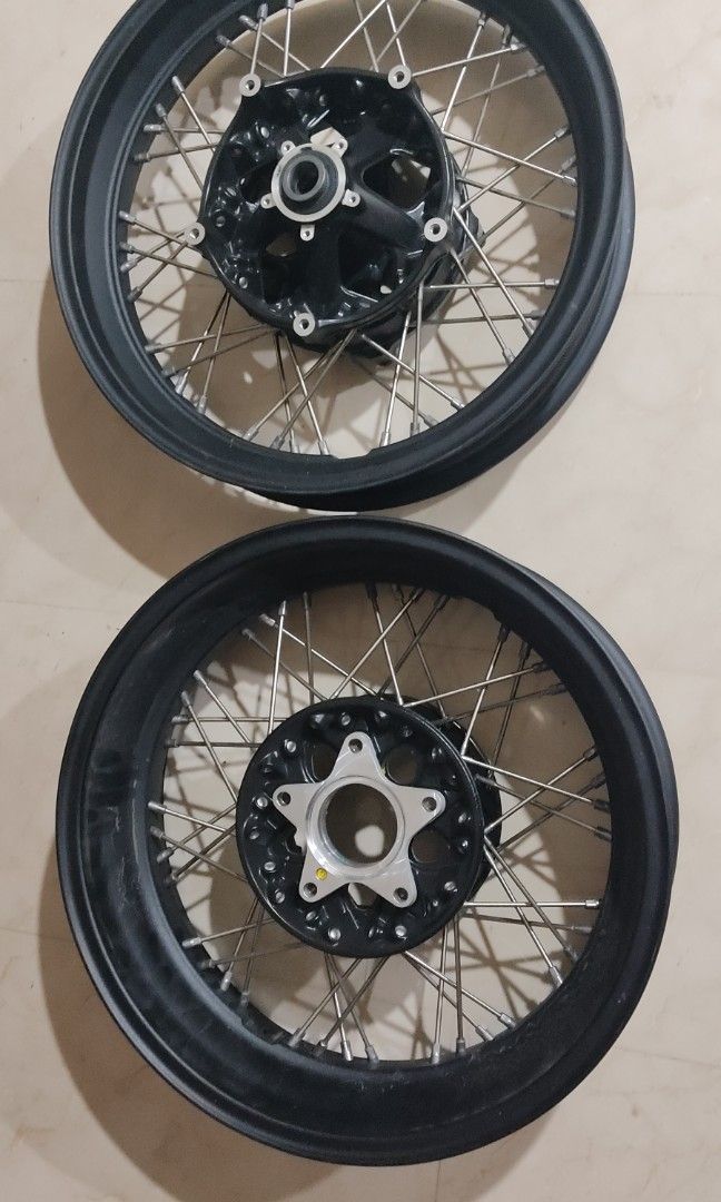 BMW R9T original spoked rims for sale, Motorcycles, Motorcycle ...