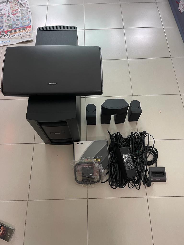 Bose speakers v35, Audio, Soundbars, Speakers & Amplifiers on Carousell