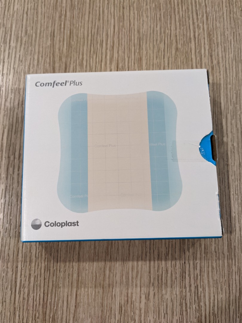 Coloplast Comfeel Plus Hydrocolloid Dressing, Health & Nutrition ...