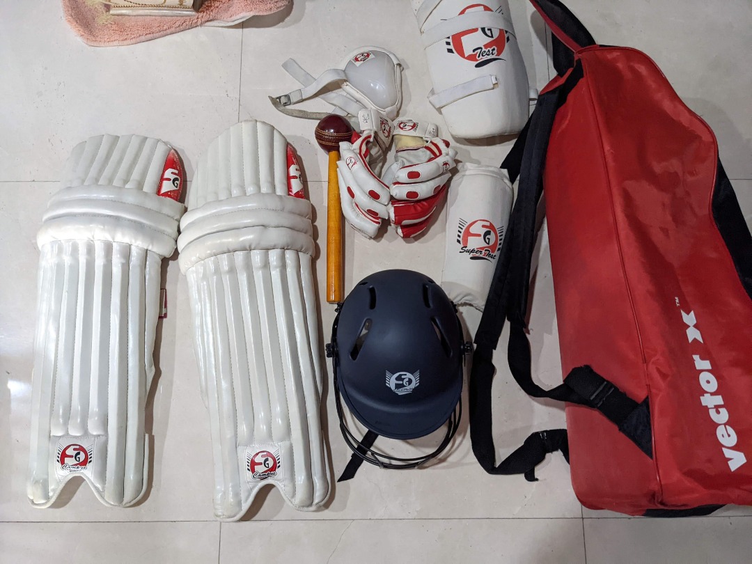 Cricket full set - Bat, pads, helmet, bag, etc., Sports Equipment ...