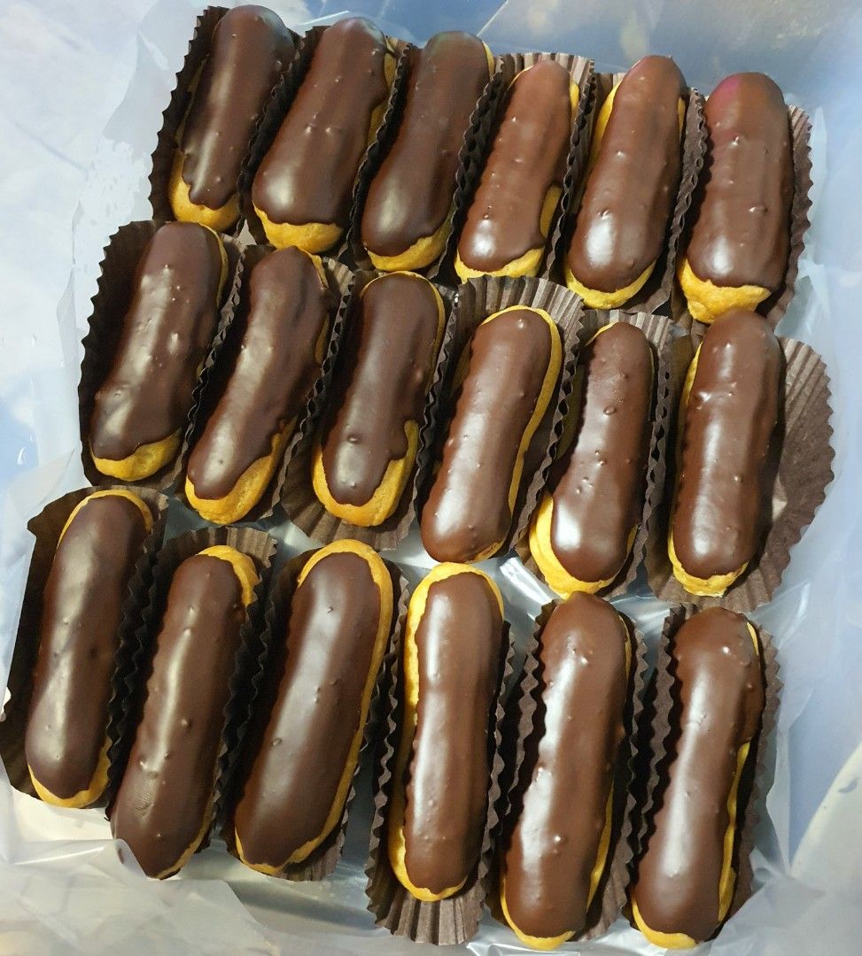 CUSTARD CREAM PUFF & ECLAIRS, Food & Drinks, Homemade Bakes on Carousell