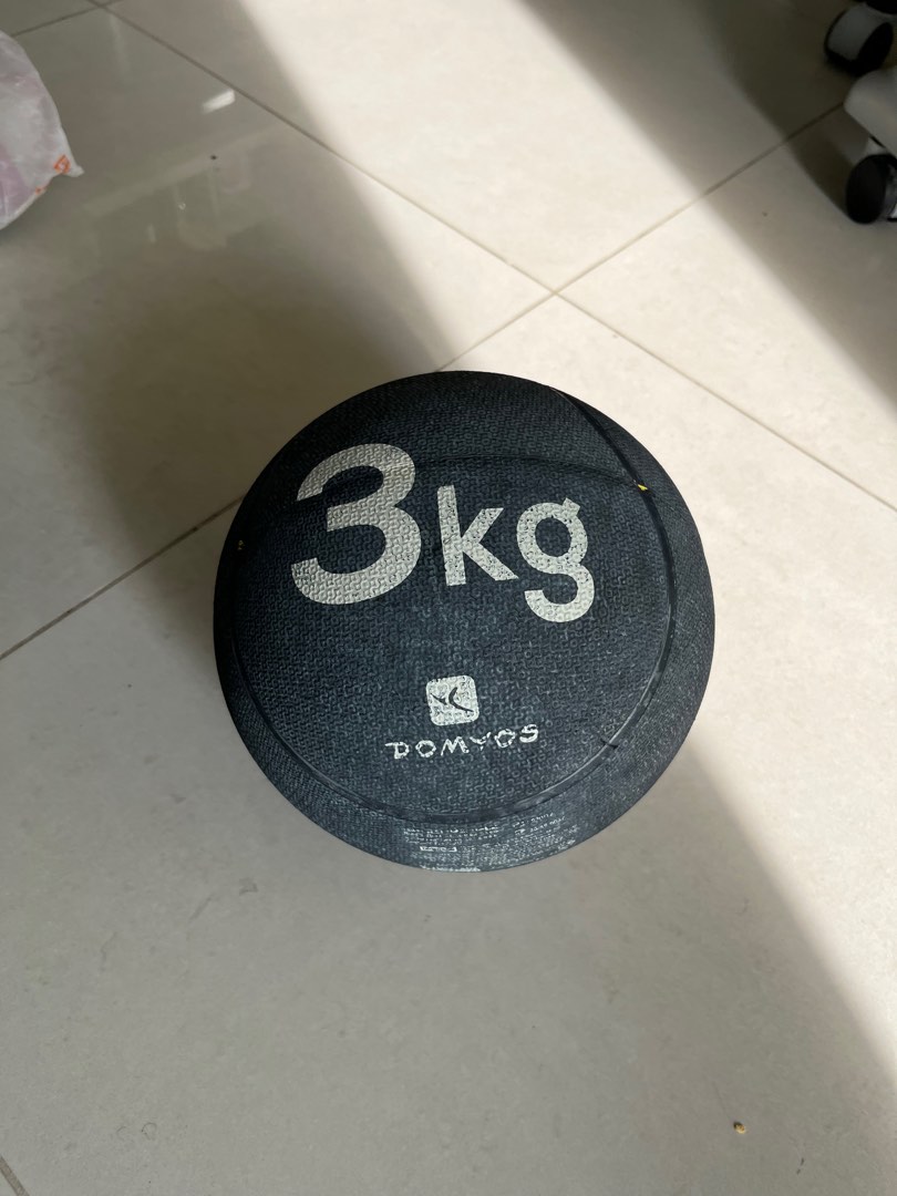 Decathlon medicine ball, gym ball, 3kg, Sports Equipment, Exercise ...