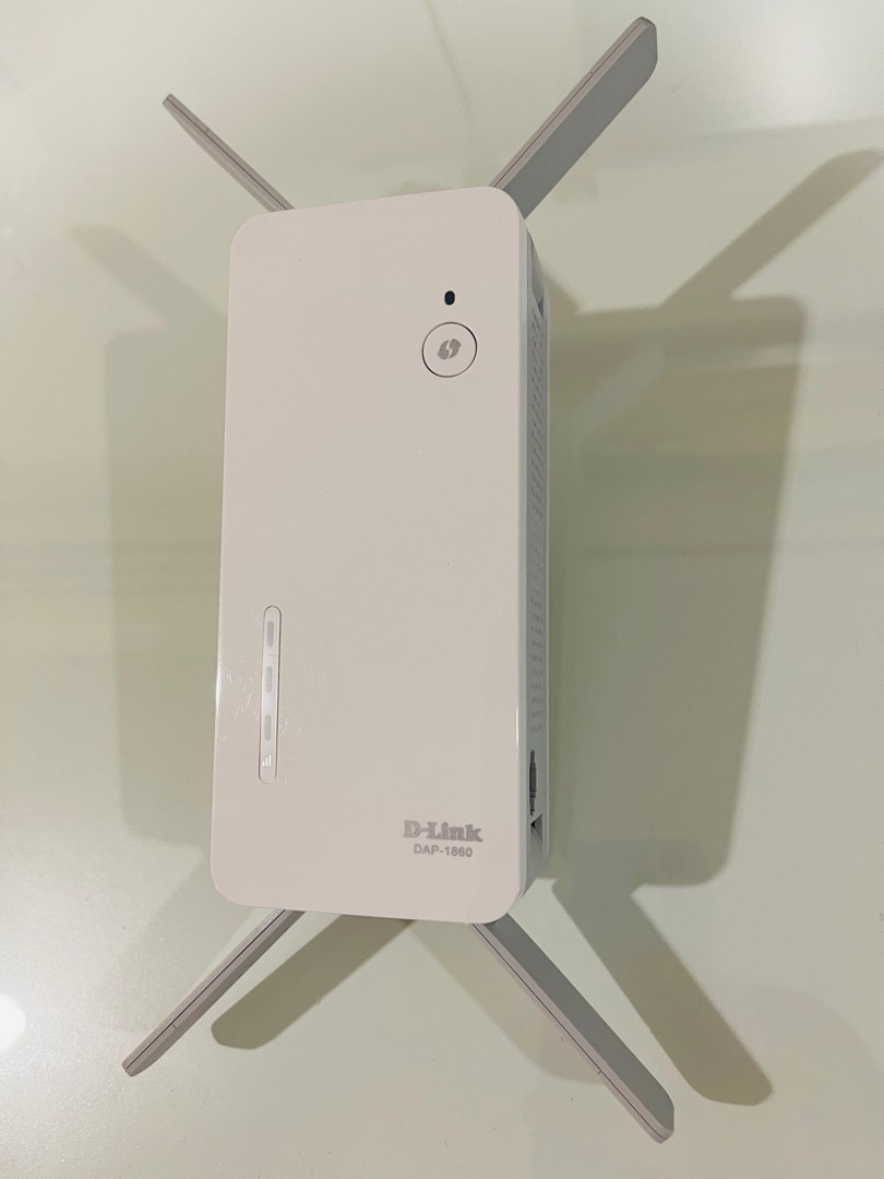 Dlink Wifi Extender Router Very Good Signal Computers And Tech Parts And Accessories Networking