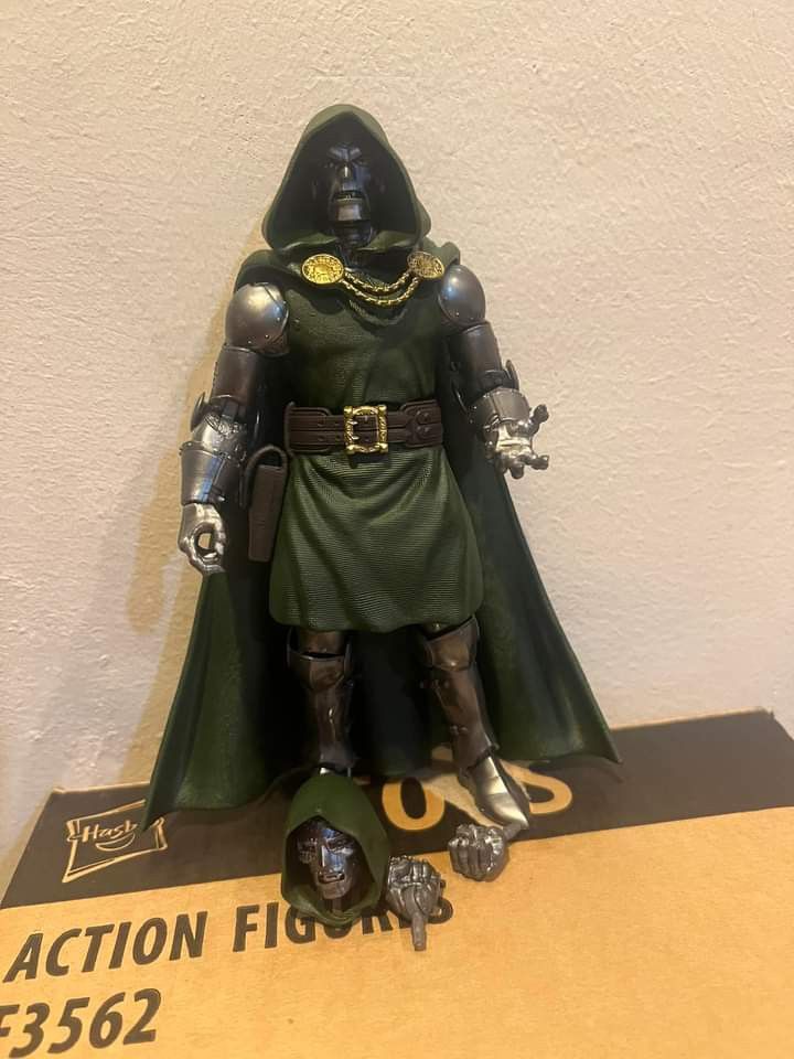 Dr Doom Green with Alt Head and Hands & Mr Fantastic, Hobbies & Toys ...