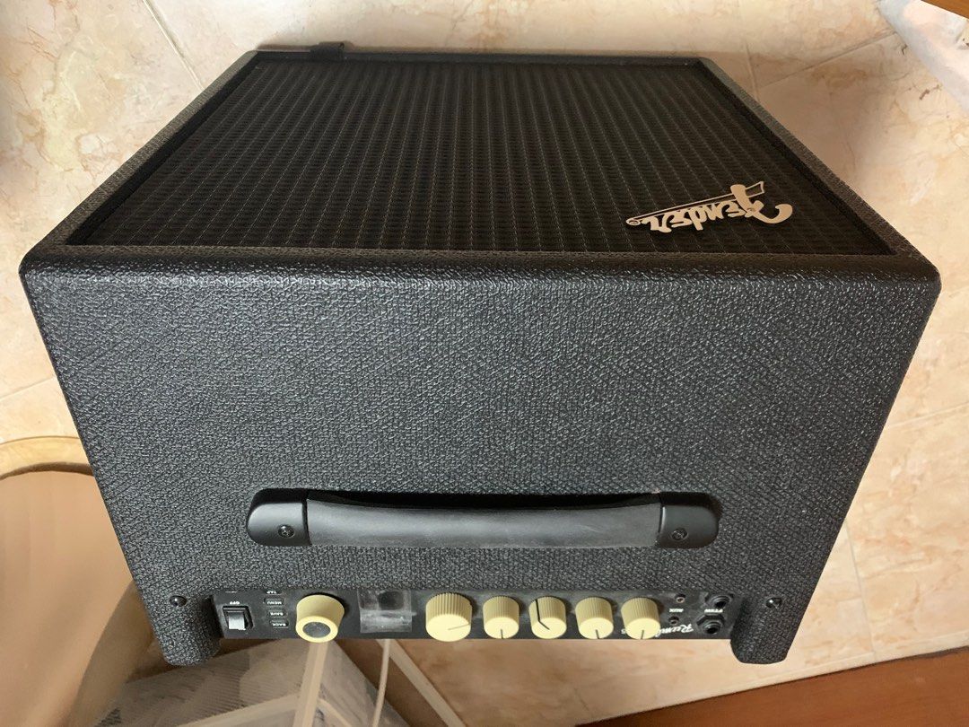 Fender Rumble LT25 Bass Guitar Combo Amplifier, 230V UK, Audio ...