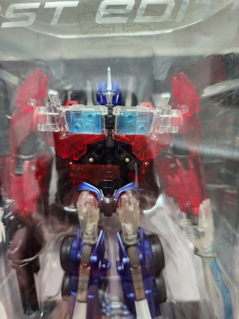 First Edition Transformers Optimus Prime, Hobbies & Toys, Toys & Games ...