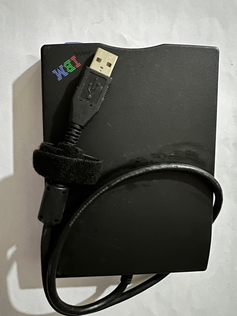 Floppy disk drive Plug n Play, Computers & Tech, Parts & Accessories ...