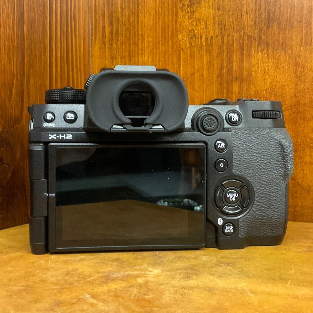 Fuji XH2 W/Box (2C010166), Photography, Cameras on Carousell