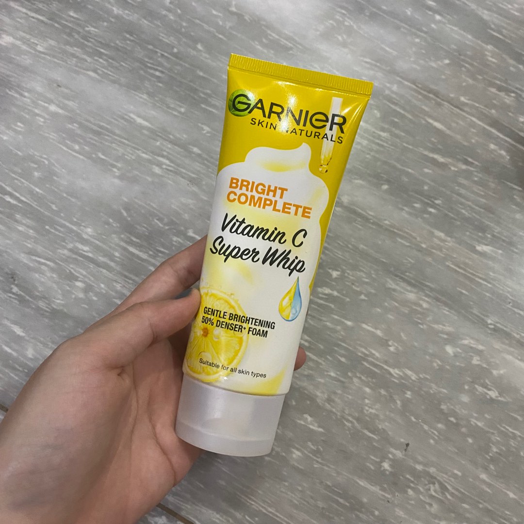 Garnier Bright Complete White Speed Brightening Cleanser Foam - 100 ml ...