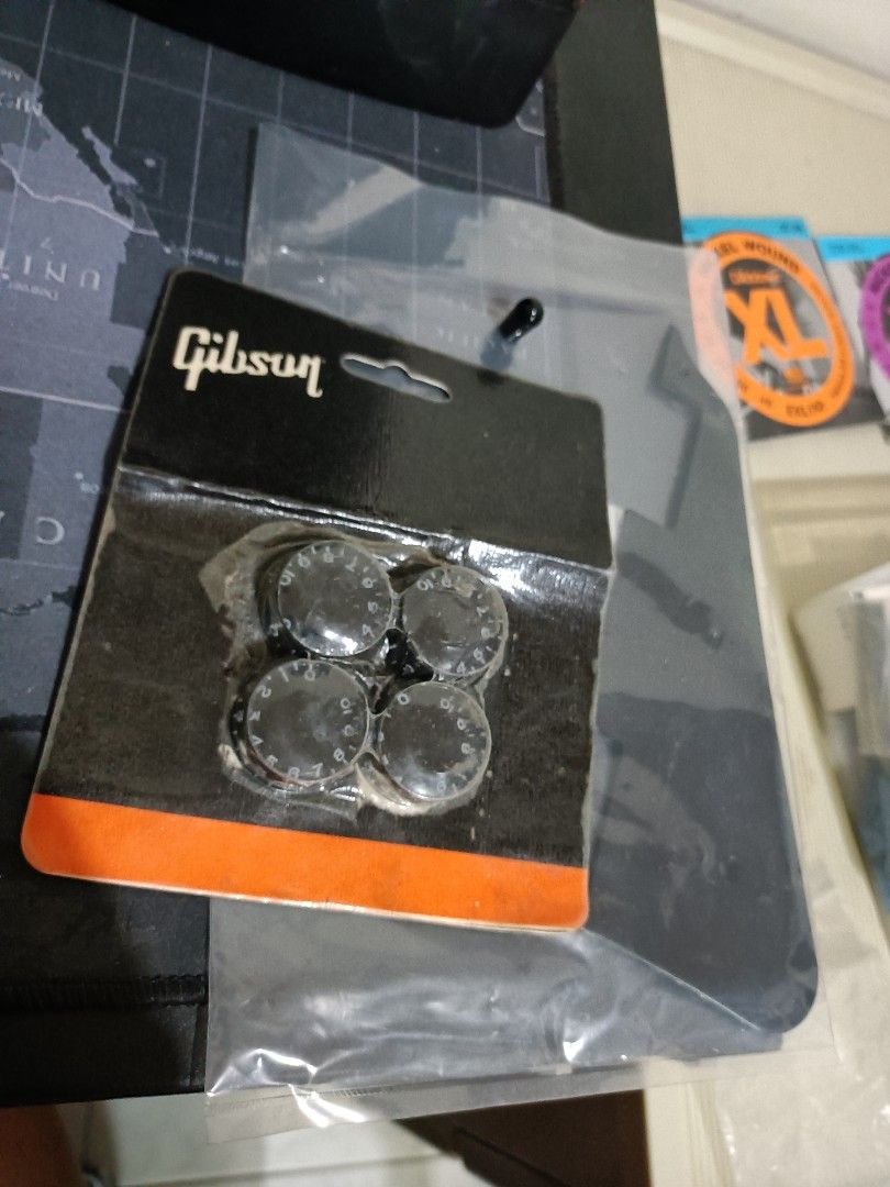 Gibson Speed Knobs , Pickguard, Switch Tip, Poker Chip, Hobbies & Toys ...