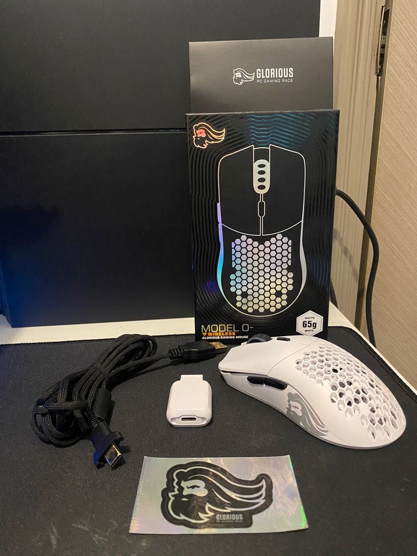 GLORIOUS MODEL O- Wireless WHITE*, 電腦＆科技, 電腦周邊及配件, 電腦滑鼠及相關產品 - Carousell