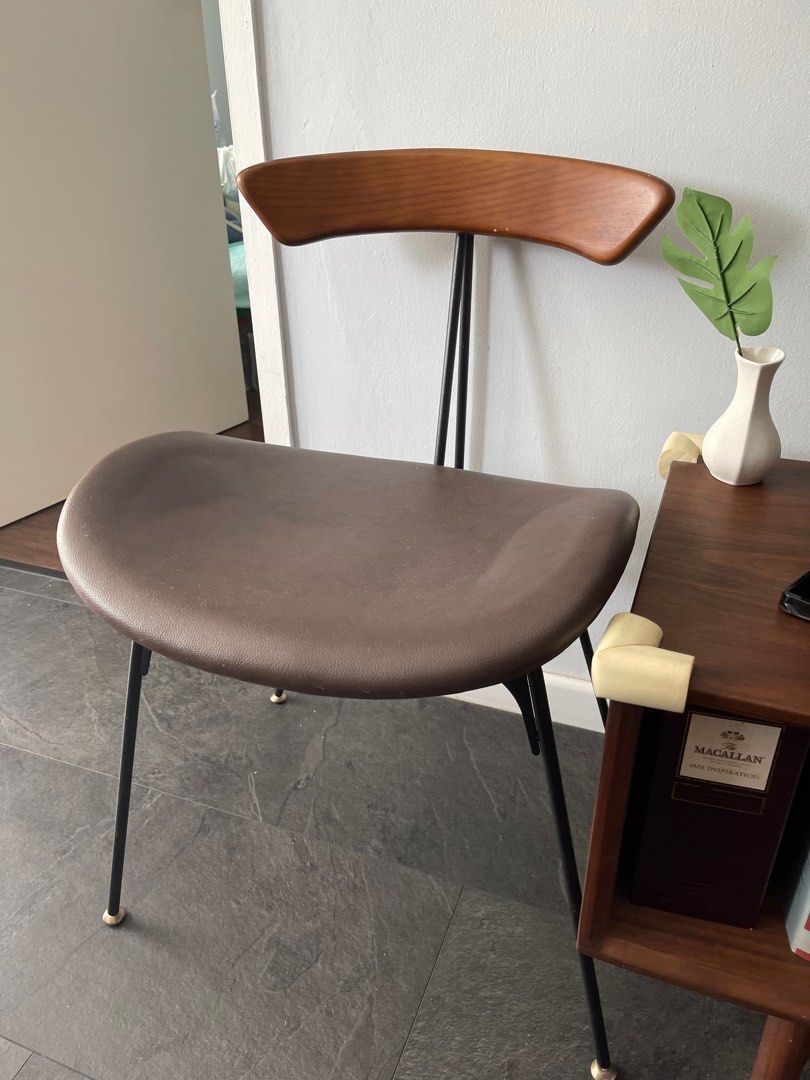Good design chair, Furniture & Home Living, Furniture, Chairs on Carousell