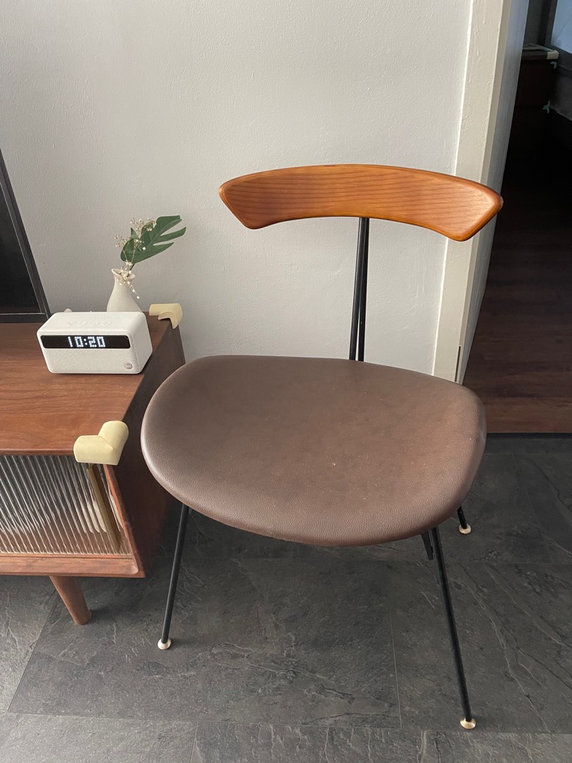 Good design chair, Furniture & Home Living, Furniture, Chairs on Carousell