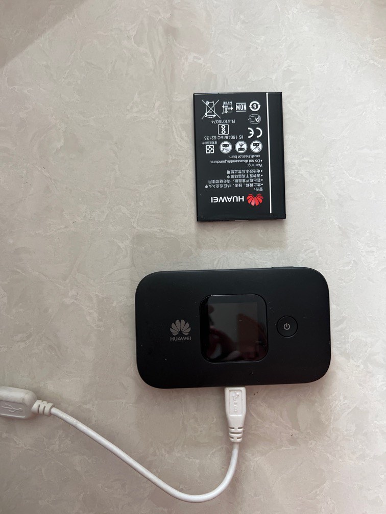 Huawei E5577C mobile hotspot router, Computers & Tech, Parts ...