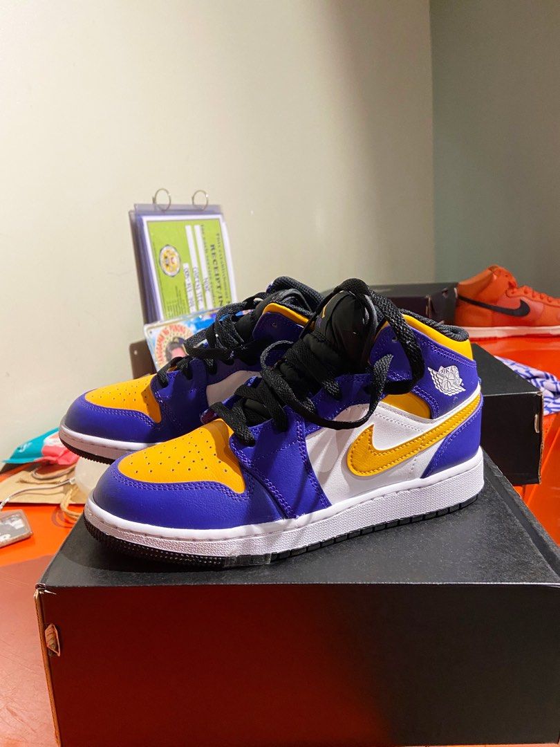 J1 Mid Lakers [2022 released], Women's Fashion, Footwear, Shoe inserts ...