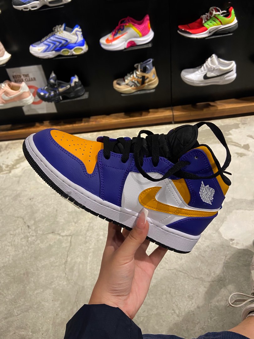 J1 Mid Lakers [2022 released], Women's Fashion, Footwear, Shoe inserts ...