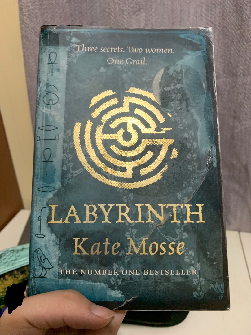 Labyrinthe by Kate Mosse, Hobbies & Toys, Books & Magazines, Fiction ...