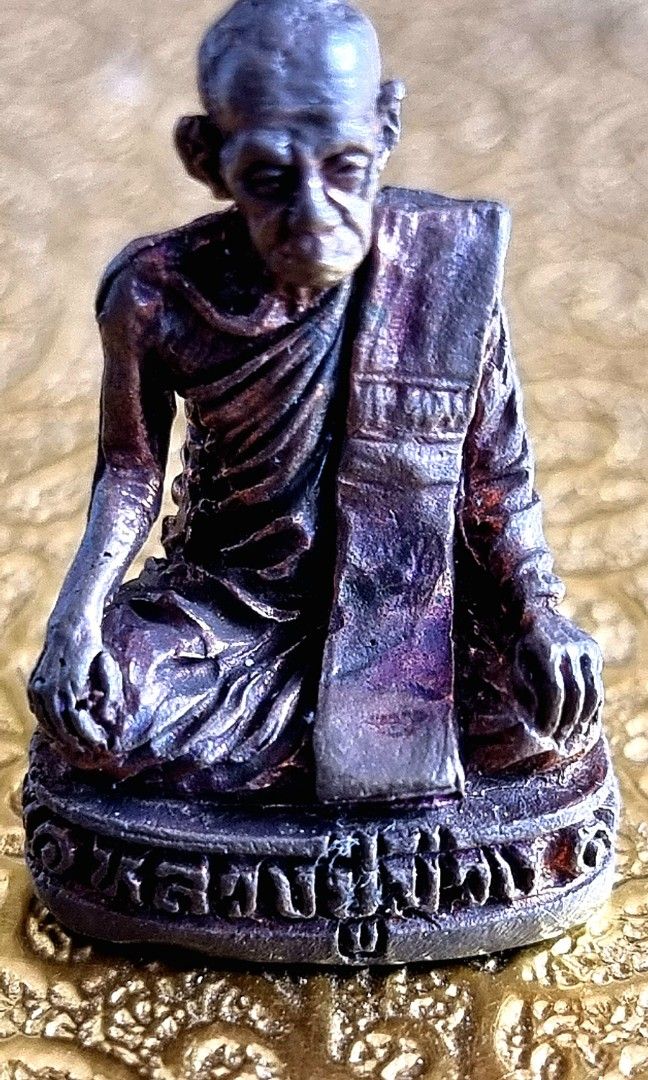 Luang Phor, Hobbies & Toys, Memorabilia & Collectibles, Religious Items ...
