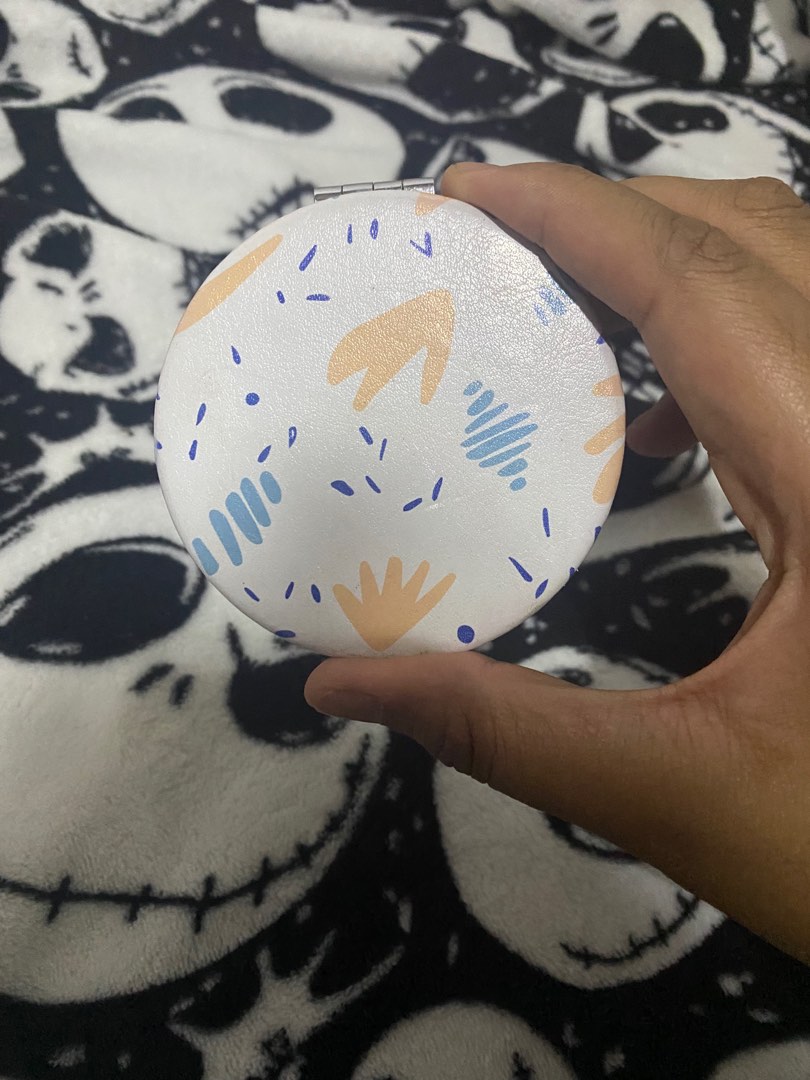 Miniso compact mirror, Beauty & Personal Care, Face, Makeup on Carousell