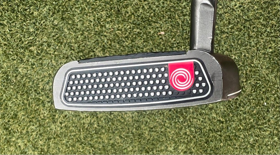 Very good condition ODYSSEY 2-ball fan g black putter with microhinge ...