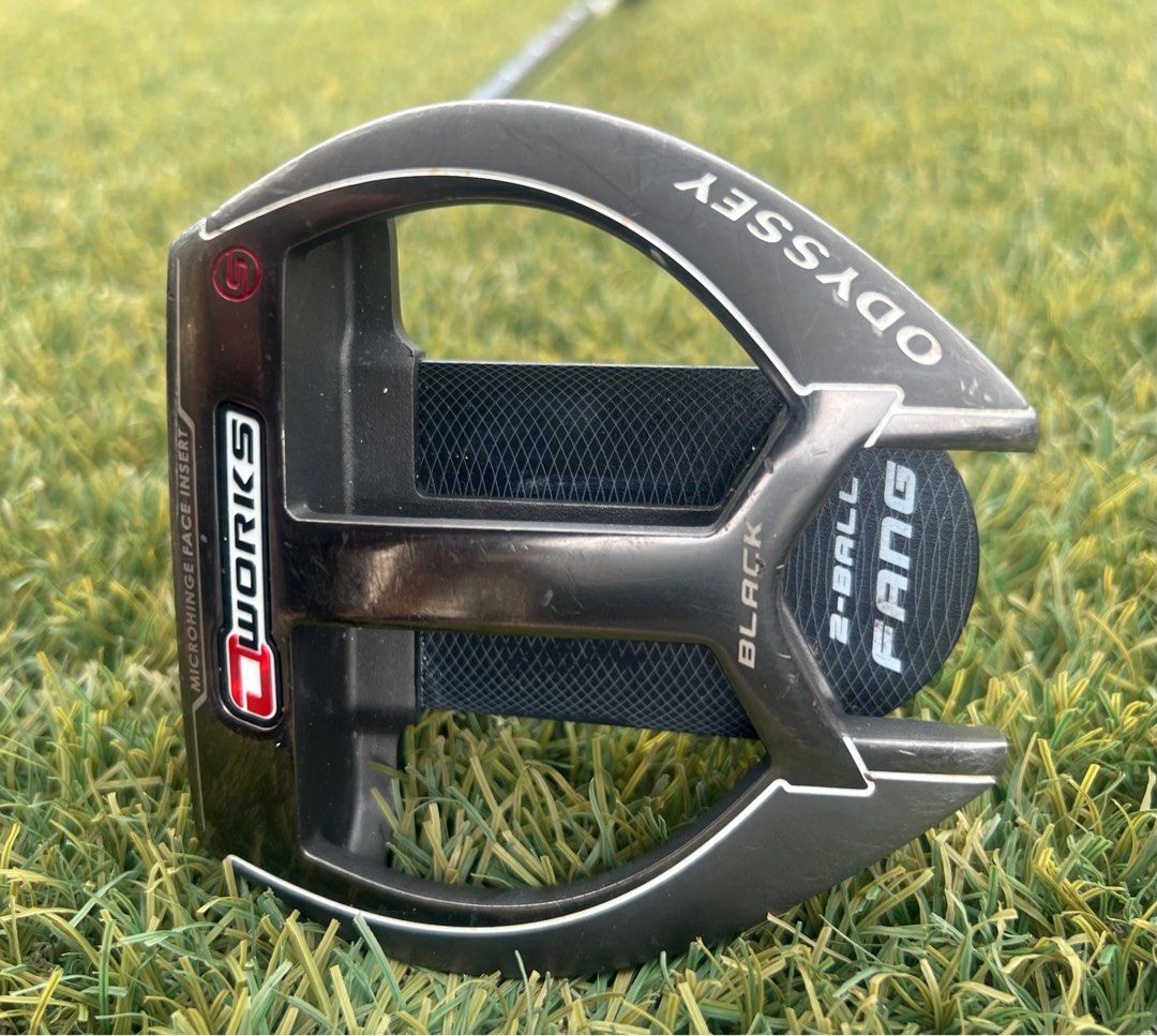 Very good condition ODYSSEY 2-ball fan g black putter with microhinge ...