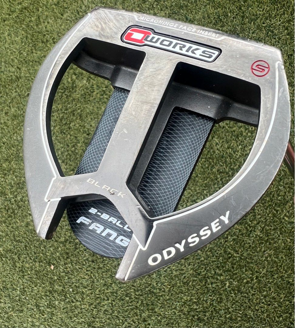 Very good condition ODYSSEY 2-ball fan g black putter with microhinge ...