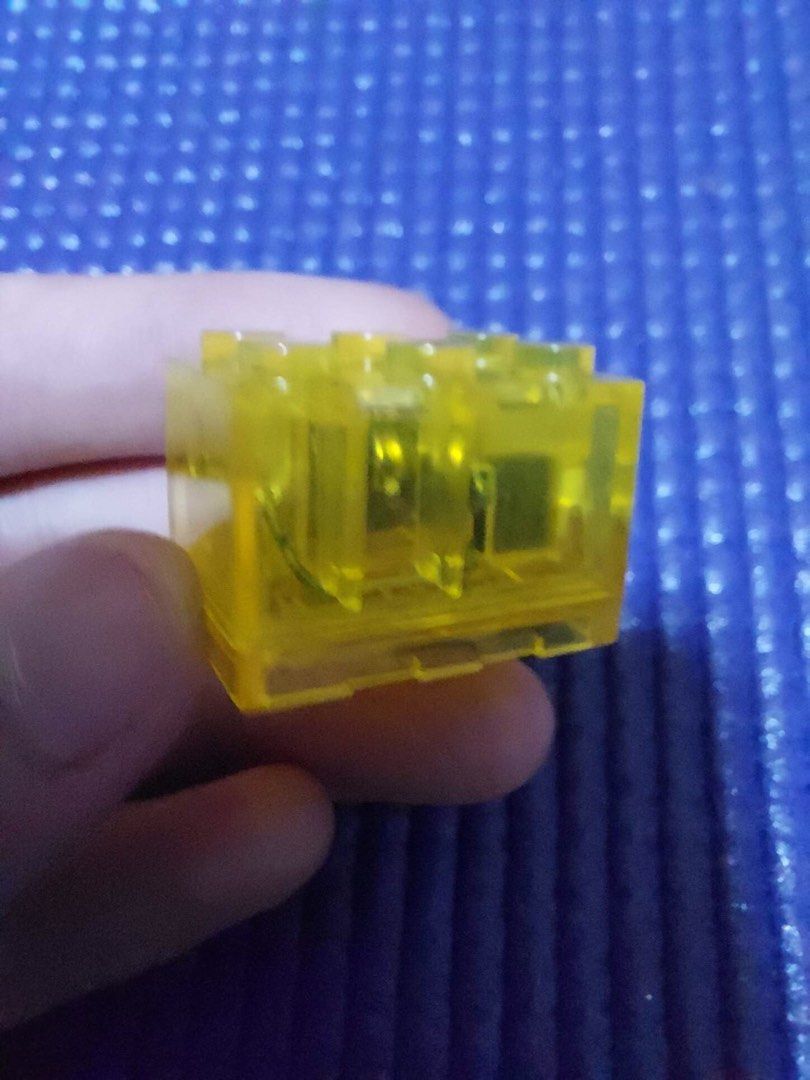 Orignal Lego Light - Yellow, Hobbies & Toys, Toys & Games on Carousell