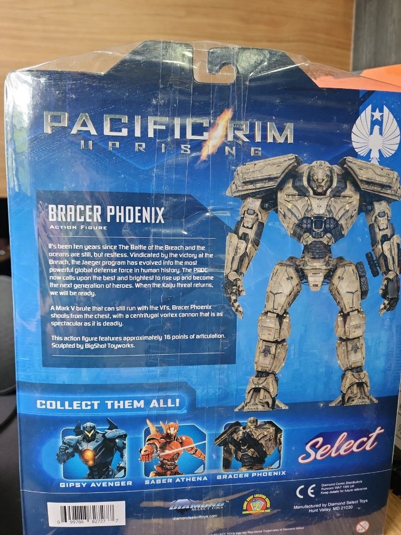 Pacific Rim- Bracer Phoenix (Diamond Select), Hobbies & Toys, Toys ...