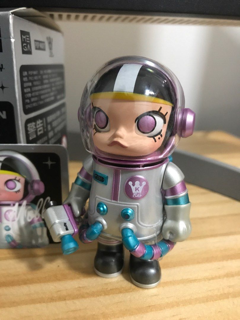 Popmart 100% spade molly - candy, Hobbies & Toys, Toys & Games on Carousell