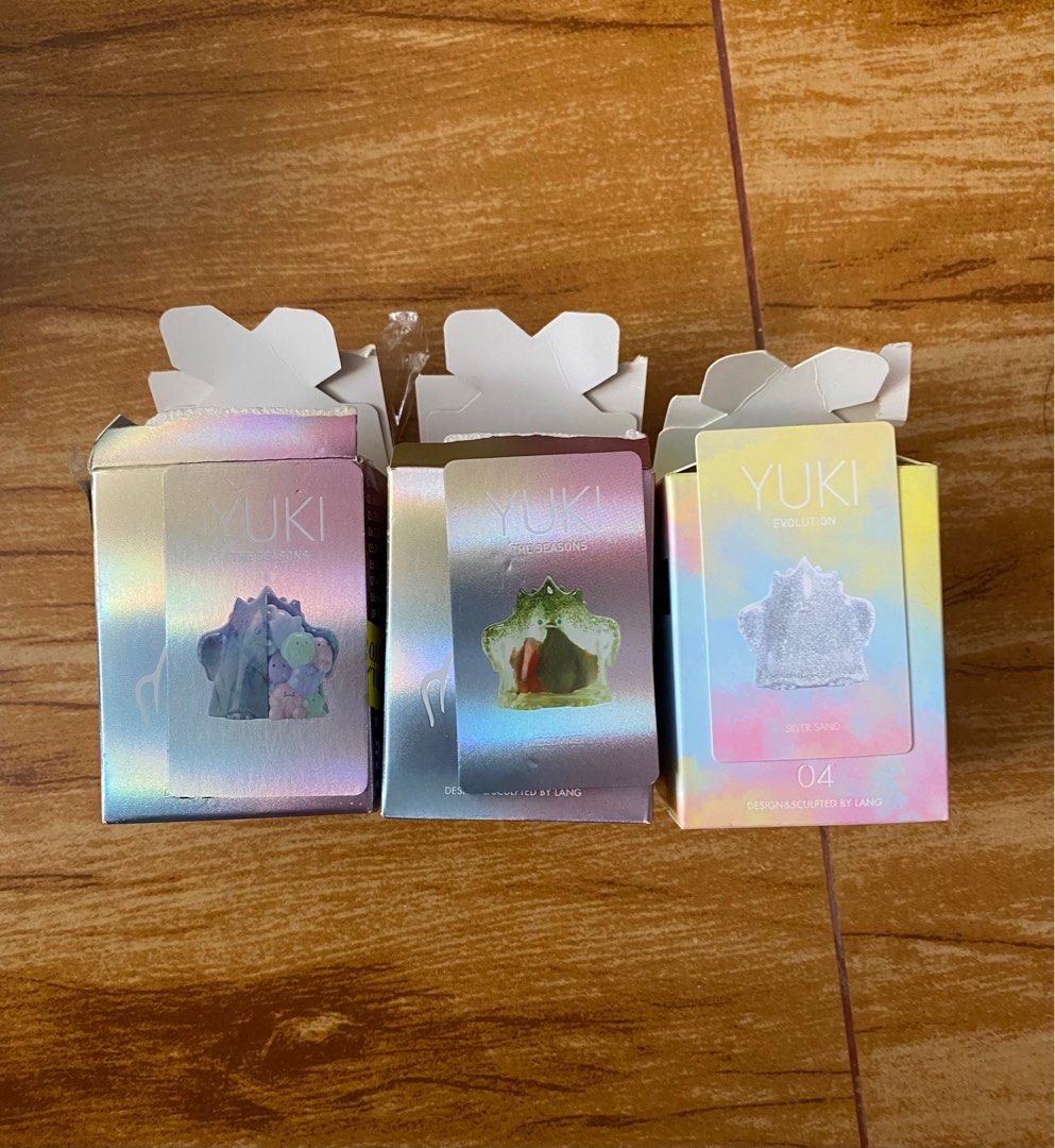 Popmart 盲盒 yuki 第四代 04第五代 05, 興趣及遊戲, 玩具 & 遊戲類 - Carousell