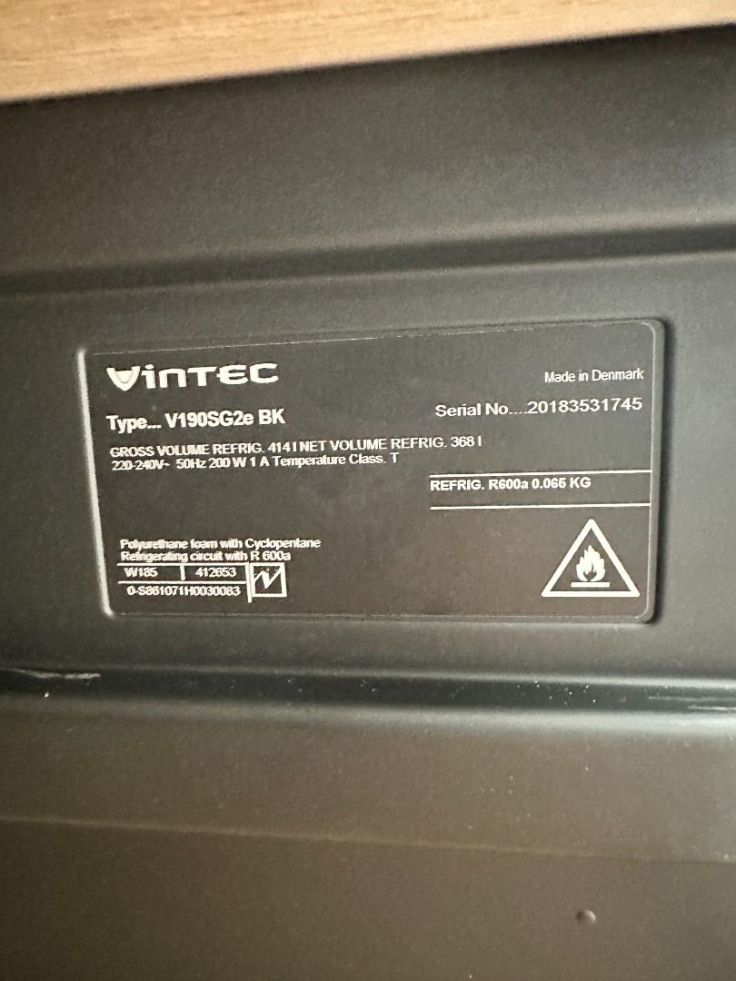 PRE-ORDER! Vintec 198 Bottles Dual-Zone Wine Chiller V190SG2e (92669 ...