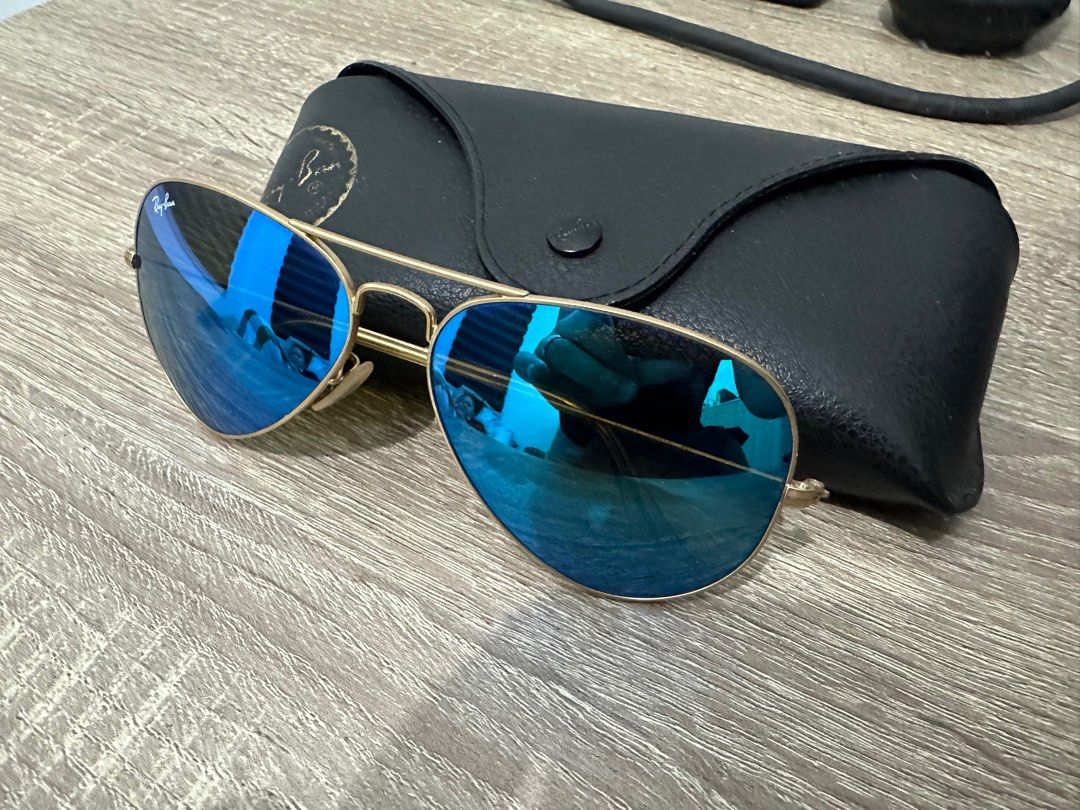 Ray Ban - Aviator Flash lens (Blue polarized), Men's Fashion, Watches ...