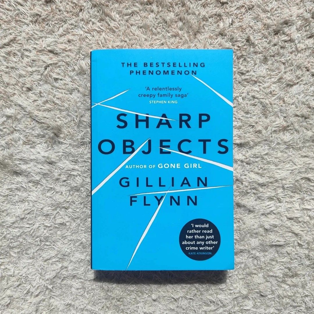 Sharp Objects by Gillian Flynn, Hobbies & Toys, Books & Magazines, Storybooks on Carousell