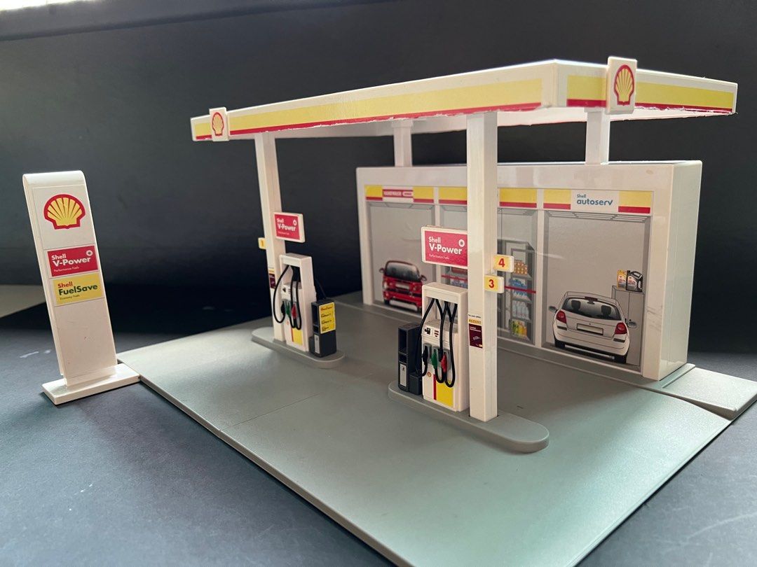 Shell Petrol Station, Hobbies & Toys, Toys & Games on Carousell