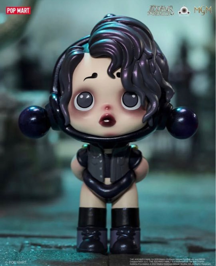 skullpanda addams family popmart parker aunt, Hobbies & Toys, Toys ...