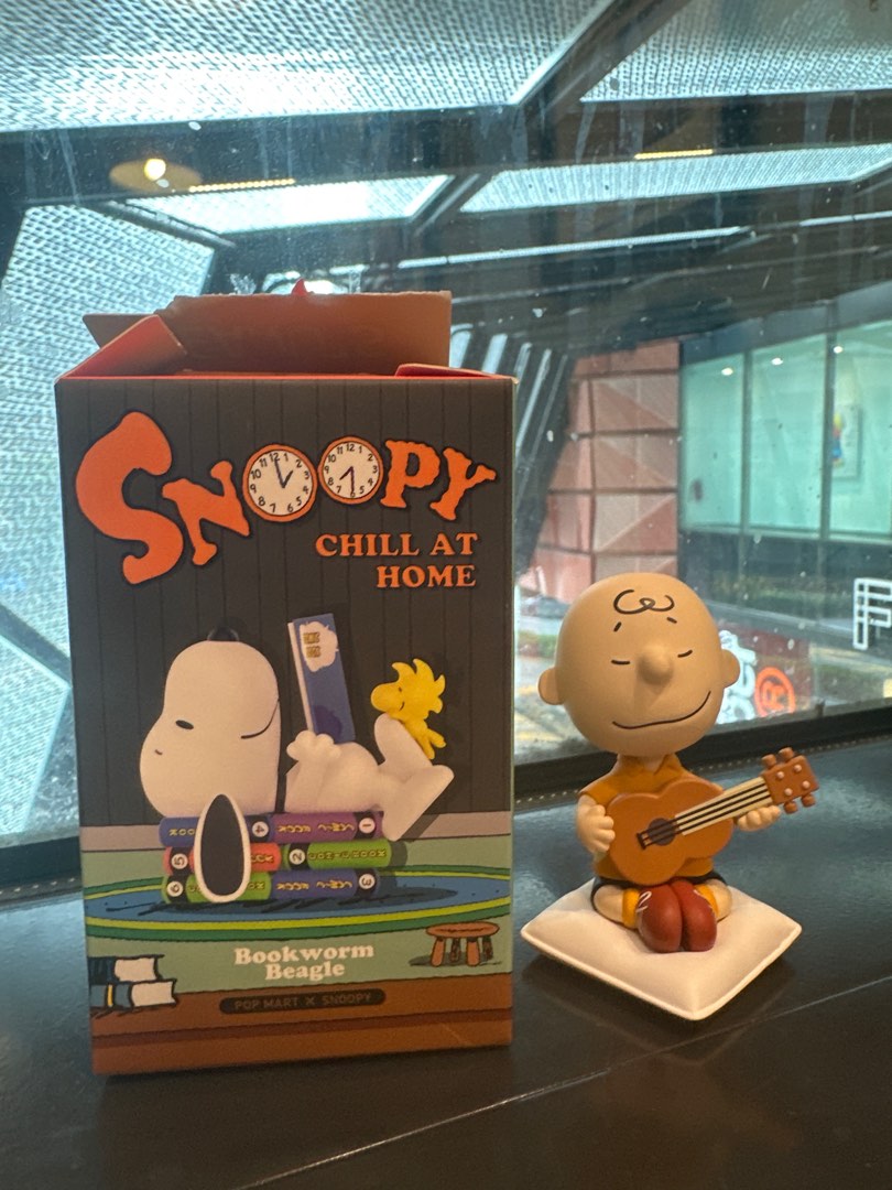 Snoopy chill at home, Hobbies & Toys, Toys & Games on Carousell