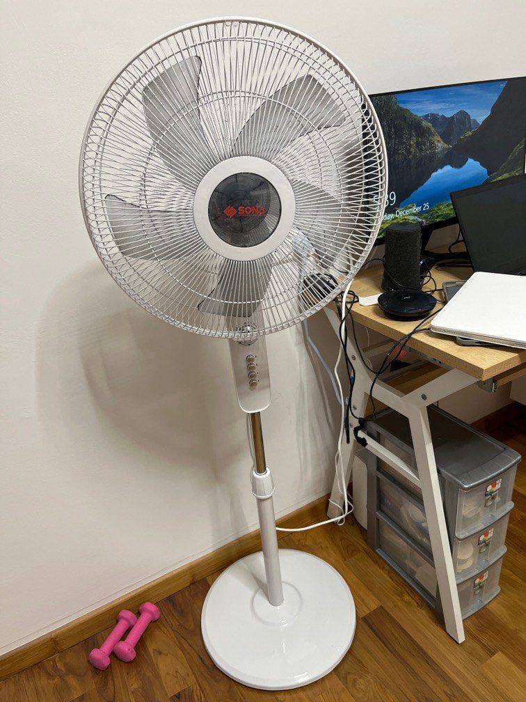 Standing Fan, Furniture & Home Living, Lighting & Fans, Fans on Carousell