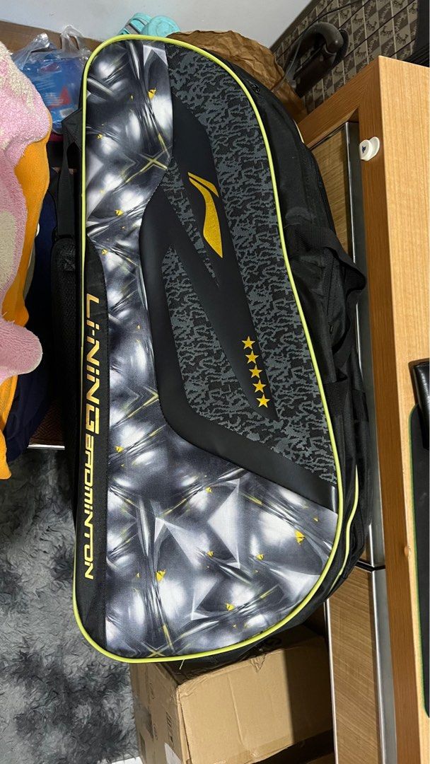 Tas Badminton Raket Lining Hitam New Ori, Olah Raga, Perlengkapan ...