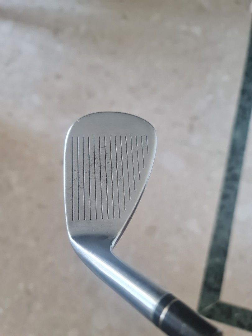 Taylormade P790 Approach wedge AW, Sports Equipment, Sports & Games, Golf on Carousell