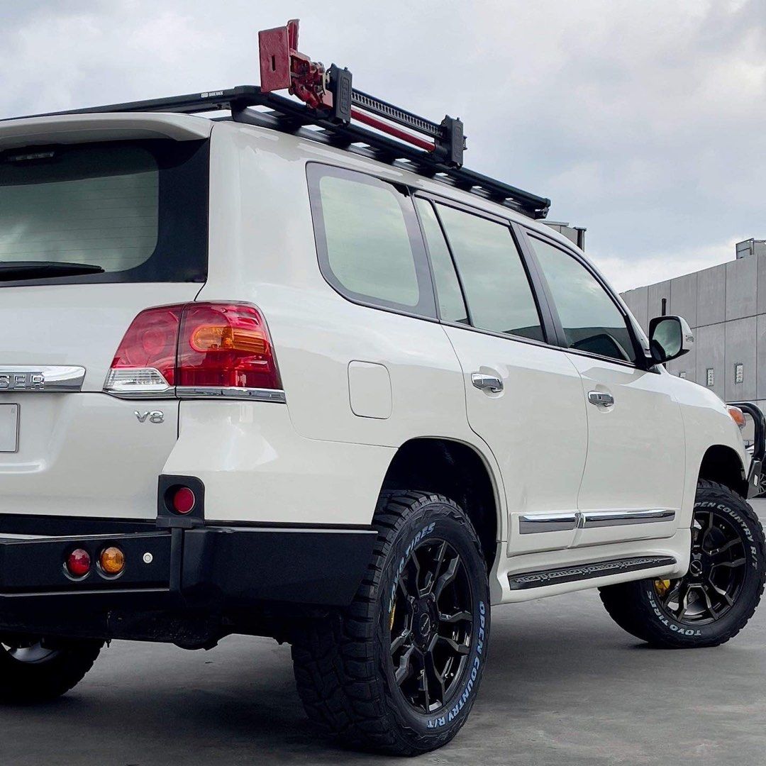 Toyota Land Cruiser LC200 Auto, Cars for Sale, Used Cars on Carousell