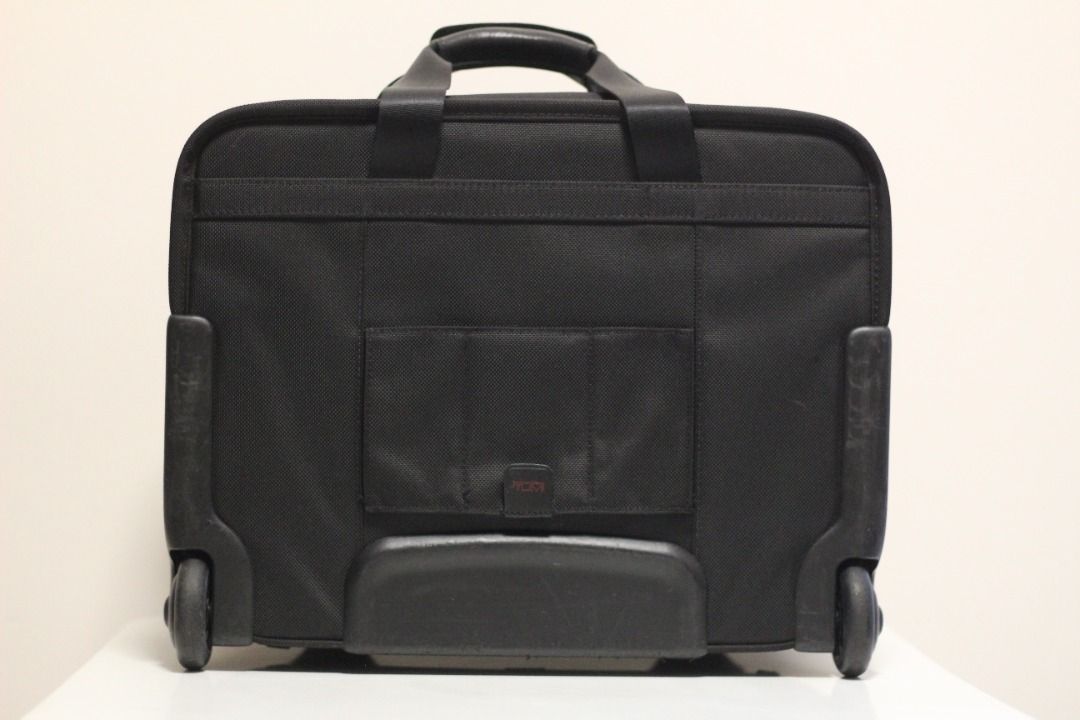 Tumi 26104DH - Alpha Wheeled Deluxe Brief with Laptop Insert / 17 ...